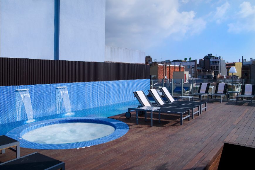 Axel, una magnífica terraza de ambiente en Barcelona