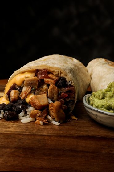Bang Bang Burritos, de dark kitchen a local físico, en Les Glòries de ...